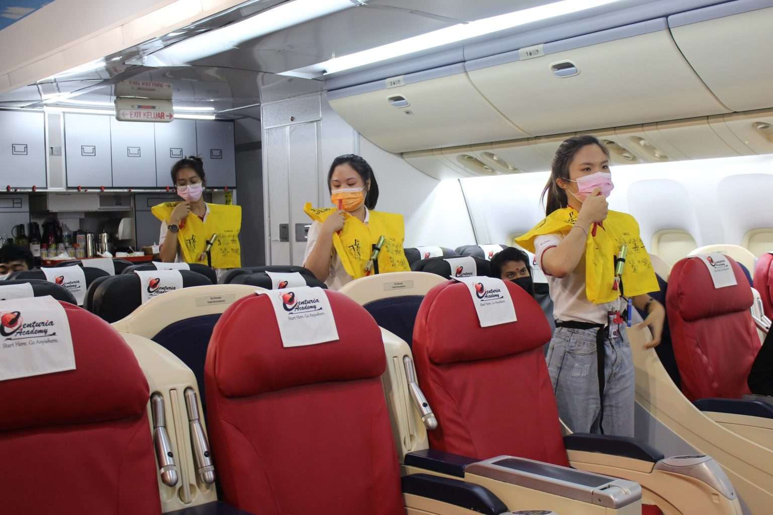 cabin crew training notes - Flight Attendant Training - Cabin Crew ...